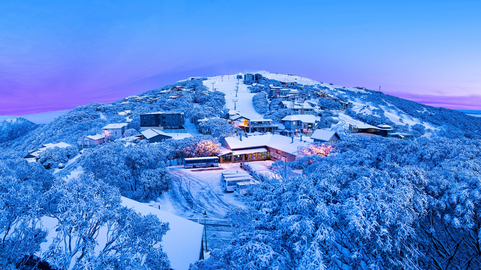 Snow Travel Expo: Find Your Next Ski / Snowboard Holiday
